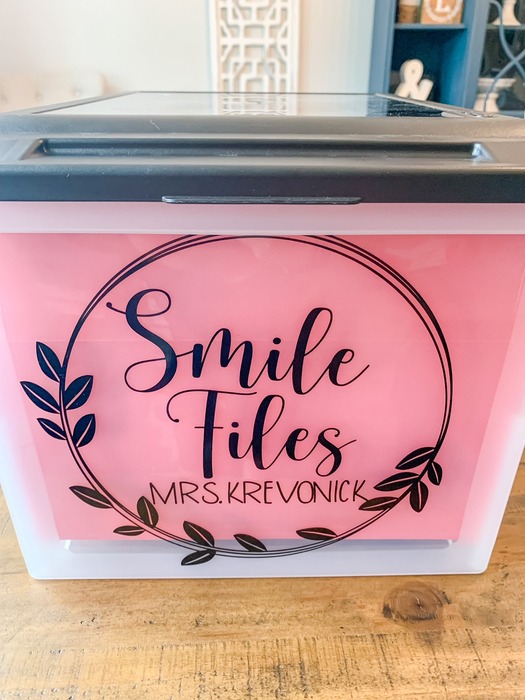 SMILE FILE BOXES :: Inspiring Organization